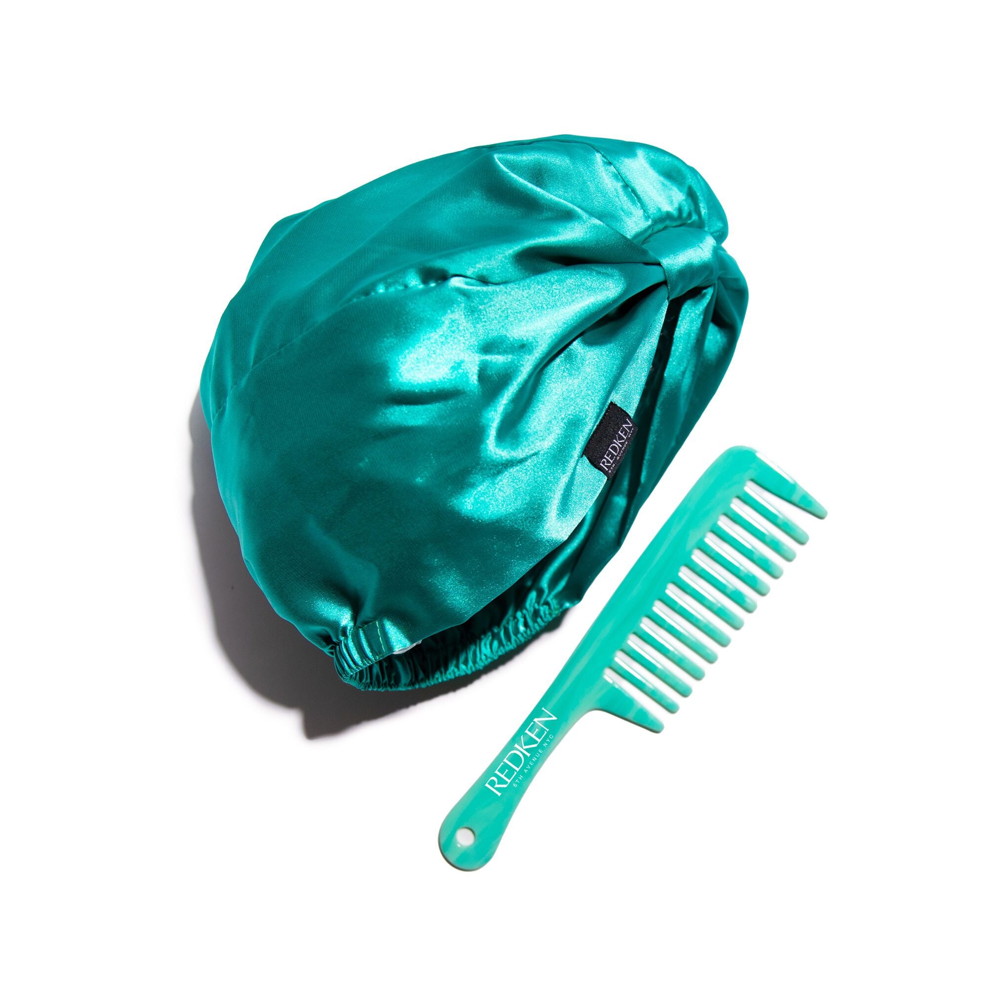 SATIN CAP & COMB